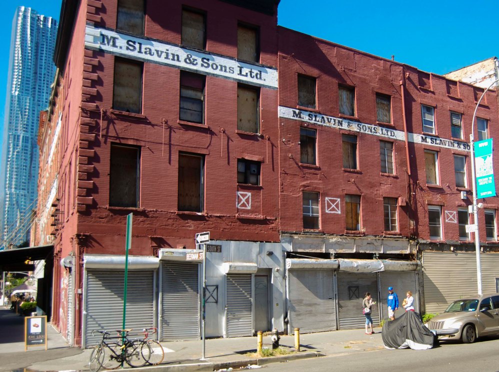 Socks Lanza, The Seafood King, Strikes Again | Infamous New York