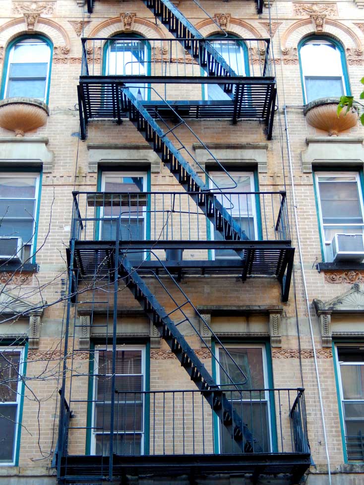 The Ravenite Social Club: John Gotti’s Bunker 247 Mulberry Street ...